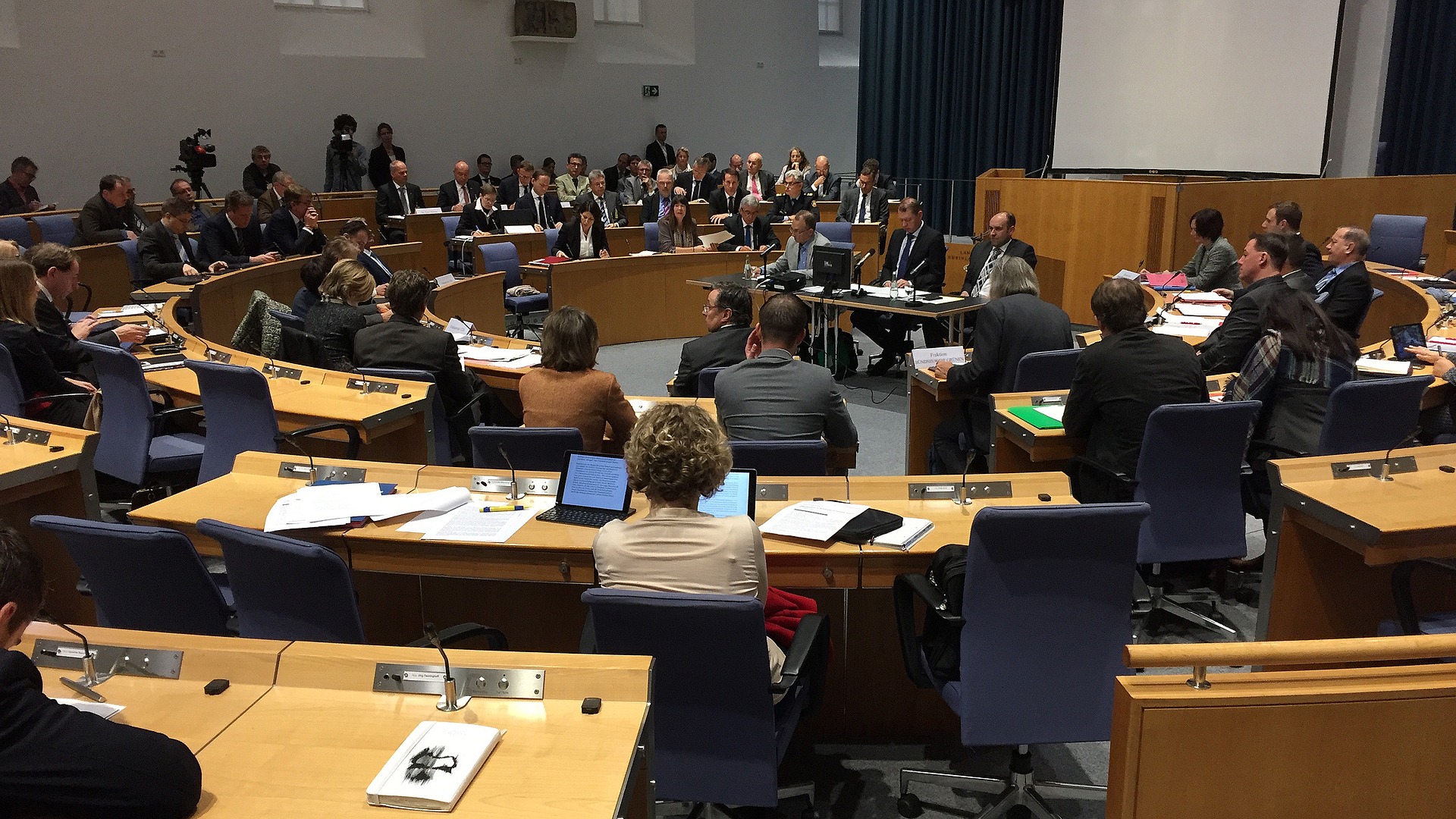 Definición de poder legislativo. Etimología, función y para qué sirven ...